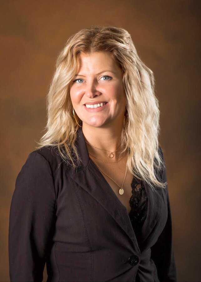 Courtney Van Hove - St. Clairsville - Sulek & Experts Real Estate